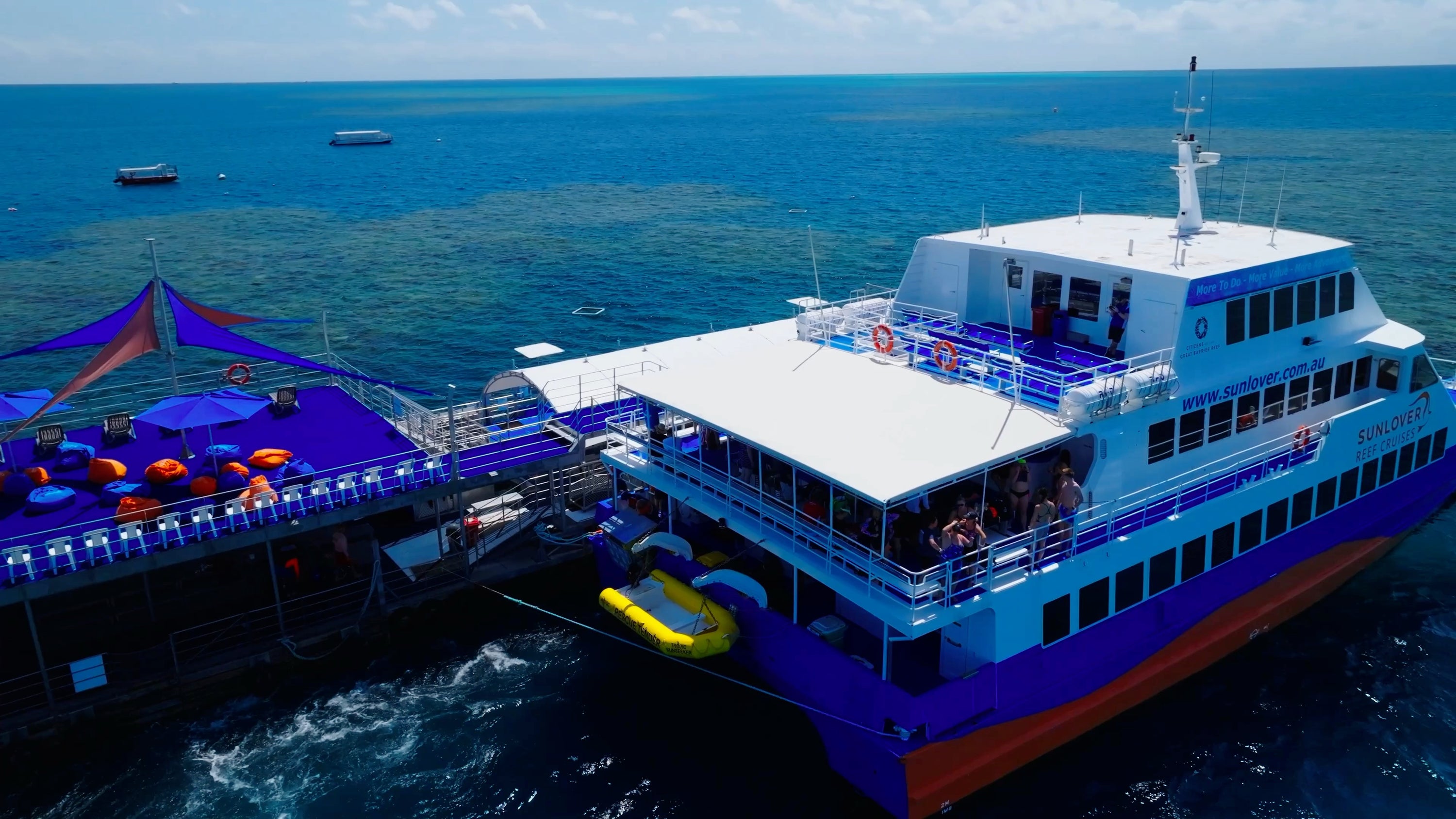 Sunlover – Great Barrier Reef Ocean Swims